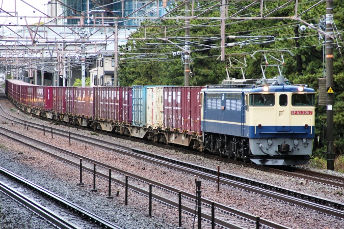 EF65－1067（→2067) (新) - 特集：21世紀になっても活躍する標準直流電気機関車「EF65形」